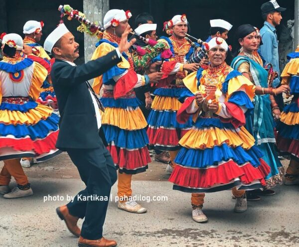 Kumaoni Chaliya Dance, Uttarakhand Folk Traditional Music | Pahadi Log
